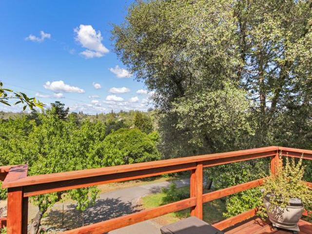 90 Lincoln Way, Auburn, CA 95603
