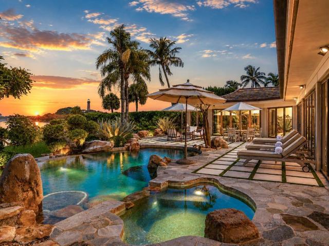 90 Lighthouse Drive, Jupiter Inlet Colony, US, FL