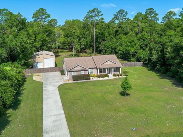 90 Lumberjack Trl, Crawfordville, FL 32327