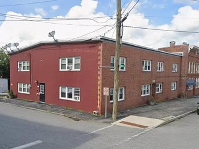 90 Main St, Allenstown, NH 03275