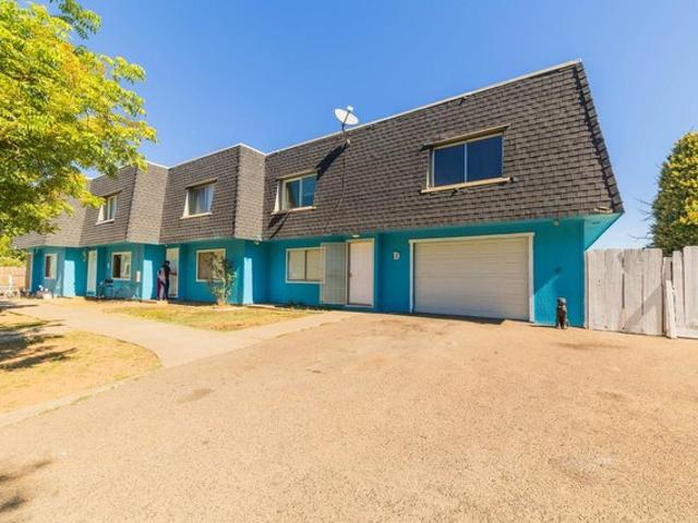 90 Mina Ave, Red Bluff, CA 96080