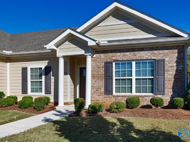 90 Moore Farm Circle 90