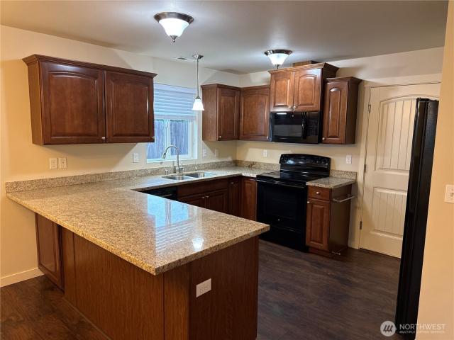90 NE Harpoon Court
