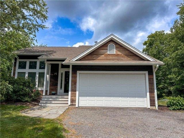90 Old Mountain Rd, Richmond, RI 02898