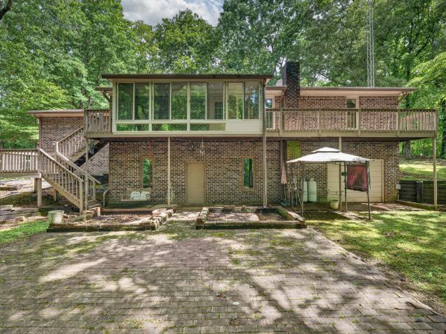 90 Owl Hollow Ln