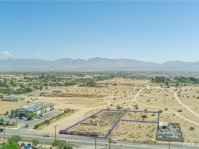 90 Palmdale Blvd, Sun Village, CA 93543