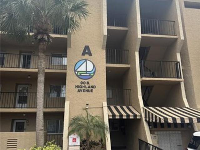 90 S Highland Ave Apt 202, Tarpon Springs, FL 34689
