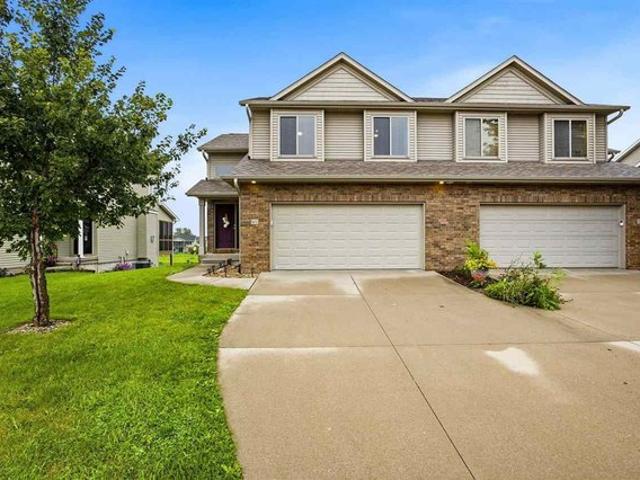 90 S Park Ridge Rd, North Liberty, IA 52317