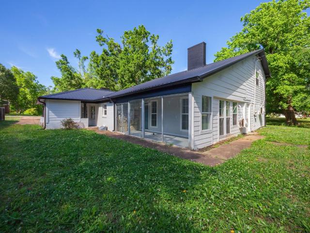 90 shaw ln