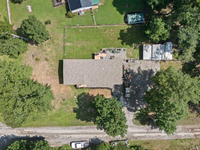 90 Shady Ln
