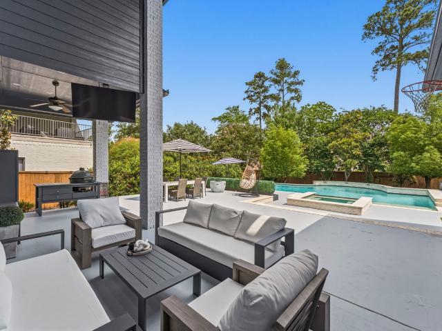90 Spincaster Dr, The Woodlands, TX 77389 | MLS #16212 | Compass