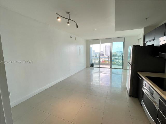 90 SW 3rd St, Unit 1809, Miami, FL 33130 | MLS #A11995