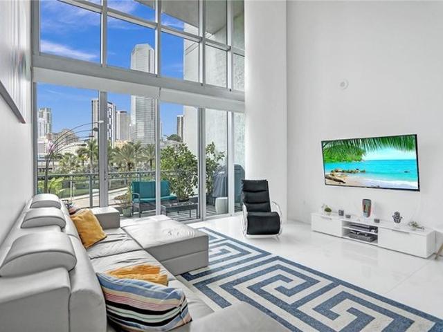 90 SW 3rd St Unit 300B, Miami, FL 33130