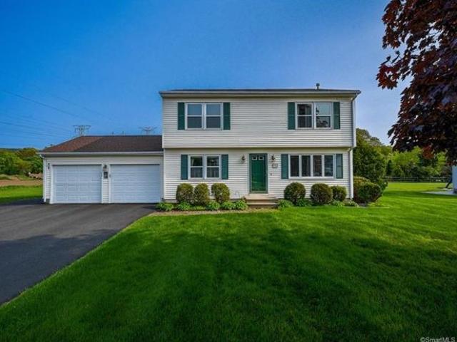 90 Strawberry Ln, Southington, CT 06489