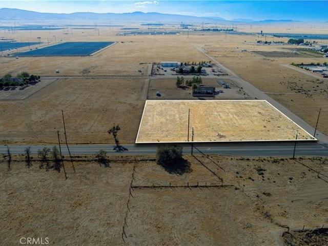 90th St W, Lancaster, CA 93536
