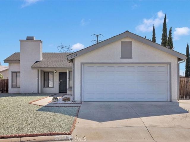 9104 Aspenwood Ln, Hesperia, CA 92344