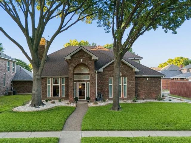 9105 Clearlake Dr, Rowlett, TX 75088