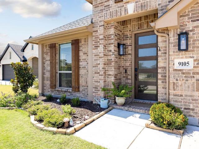 9105 Desert Flora Drive