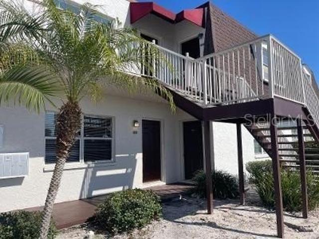 9105 W Hillsborough Ave Unit I104, Tampa, FL 33615