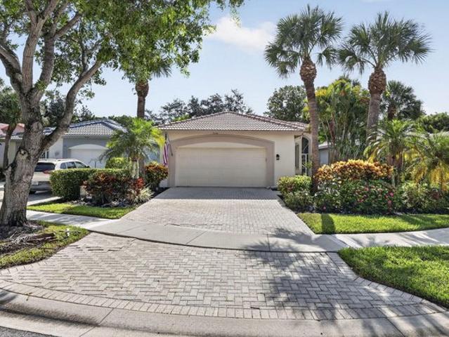 9106 Bay Point Cir, West Palm Beach, FL 33411