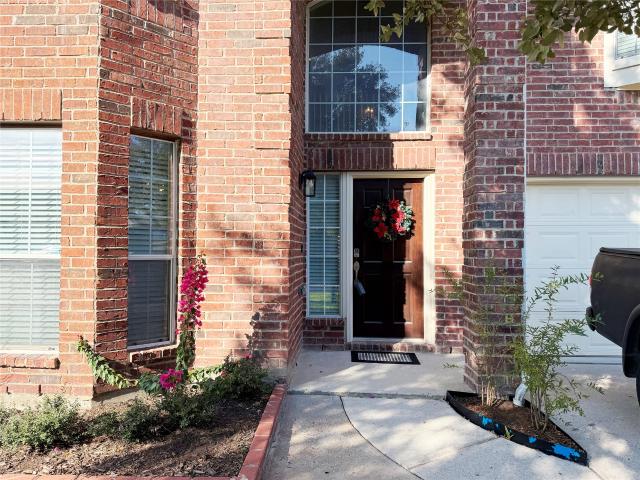 9106 S Ferndale Pl Dr, Houston, TX 77064 | MLS #81572 | Compass