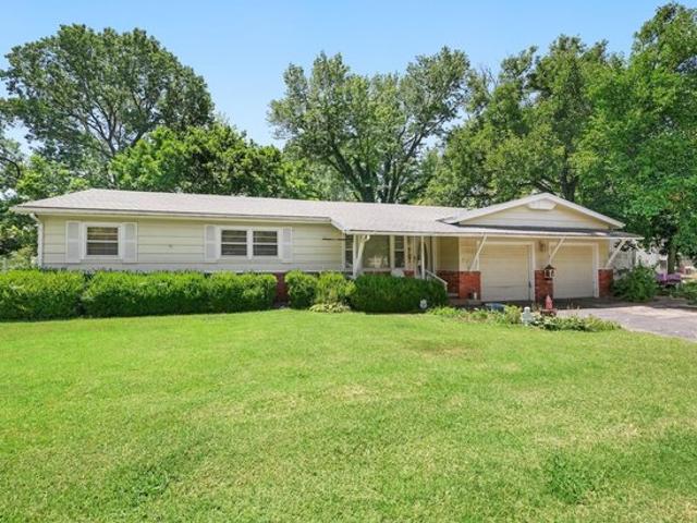 9107 W Belview Ave, Wichita, KS 67209