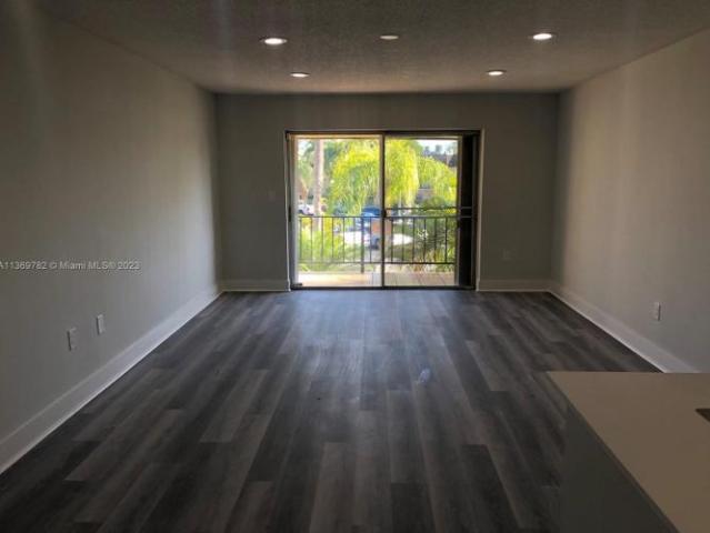 9107 137 Terr SW #17 4, Miami, FL 33176