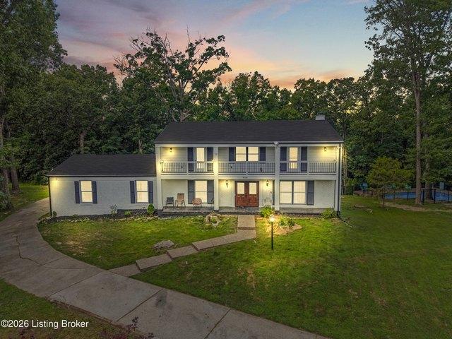 9108 Lakeridge Dr, Louisville, KY 40272