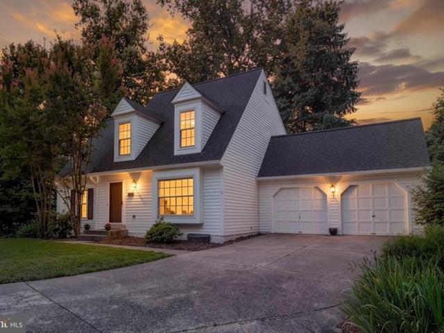 9109 Northedge Dr, Springfield, VA 22153