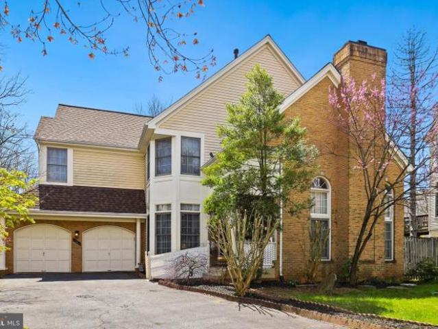 9109 Piper Ridge Ct, Lanham, MD 20706