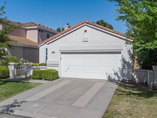 9109 W Trumbauer Way, Elk Grove, CA 95758