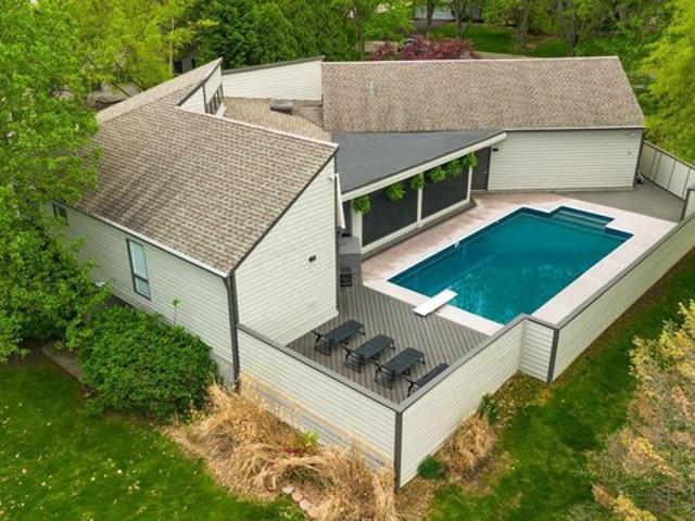 9100 Muirkirk Dr, Dublin, OH 43017