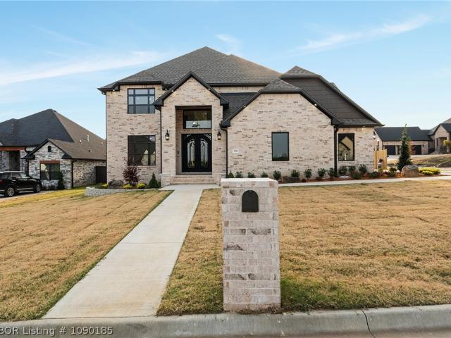 9100 Astoria Trail