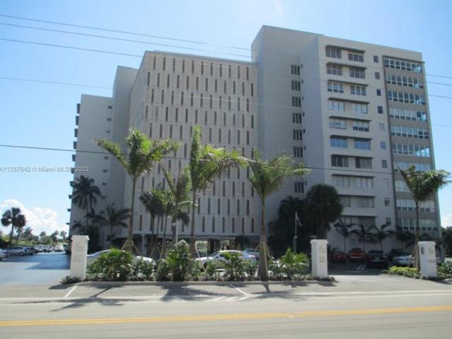 9100 Bay Harbor Dr W #5A, Bay Harbor Islands, FL 33154