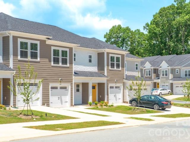 9100 Bluedale Rd, Charlotte, NC 28216 | MLS #4371