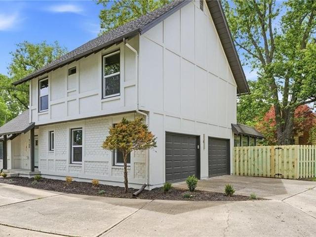 9100 Dearborn St, Overland Park, KS 66207