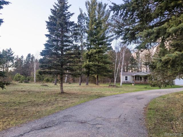 9100 w kelly road