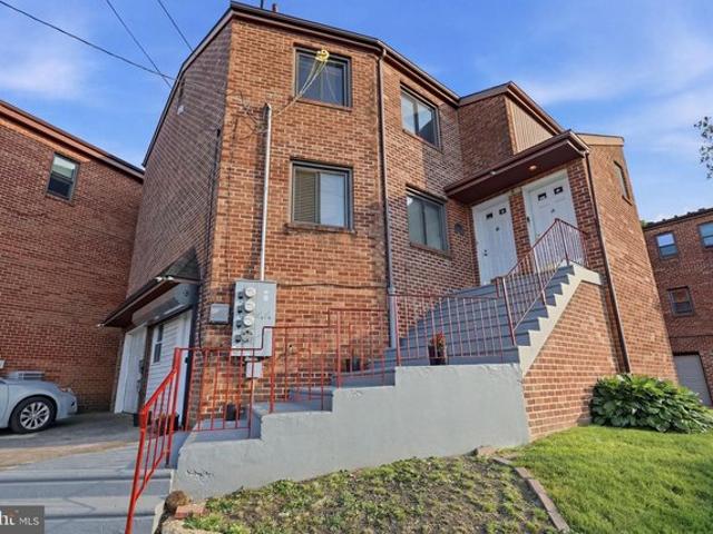 9101 Old Newtown Rd, Philadelphia, PA 19115