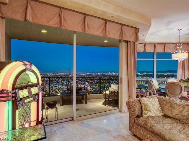 9101 Alta Drive 1406