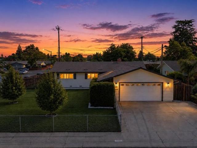 9101 Rosewood Dr, Sacramento, CA 95826