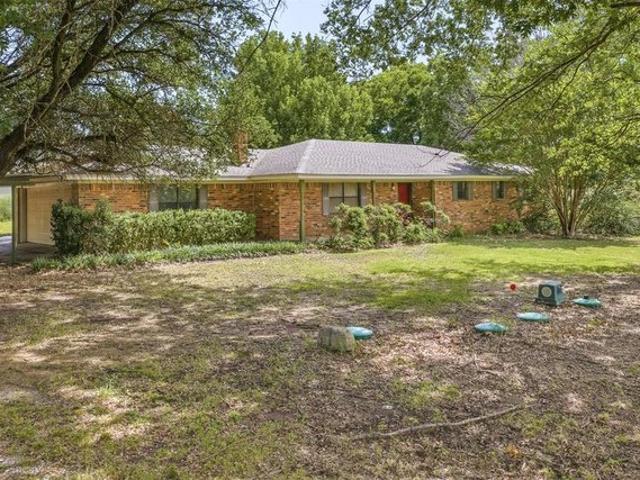 9102 E 32 Hwy, Marietta, OK 73448