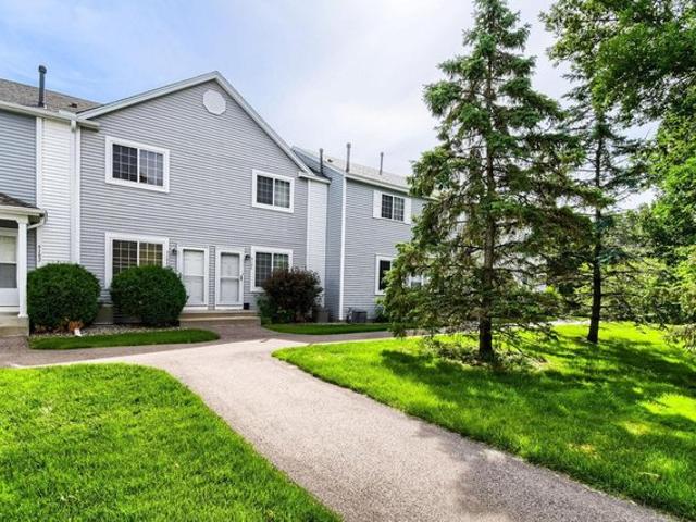 9102 Terra Verde Trl, Eden Prairie, MN 55347
