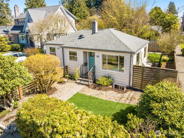 9102 12th Ave NE, Seattle, WA 98115 | MLS #2496 | Compass
