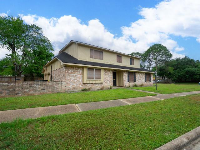 9103 Meaux Dr, Houston, TX 77031 | MLS #32726 | Compass