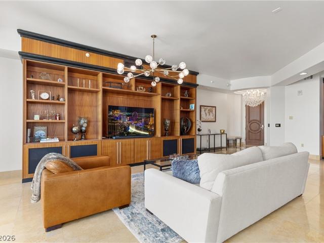 9103 Alta Drive 807