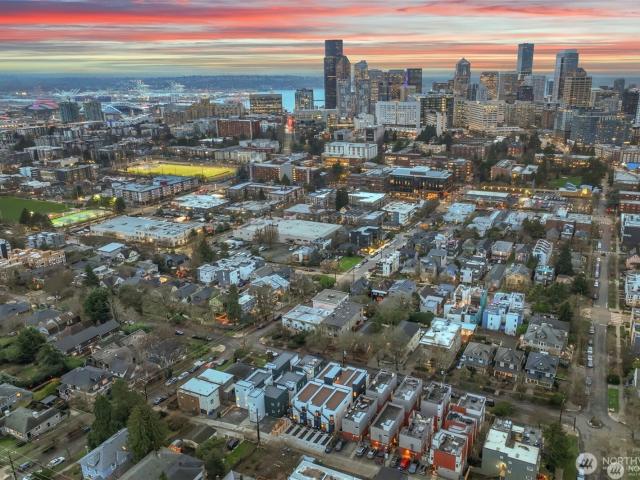 910 15th Ave, Unit B, Seattle, WA 98122 | MLS #2527