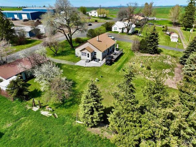 910 2nd Ave, Nezperce, ID 83543