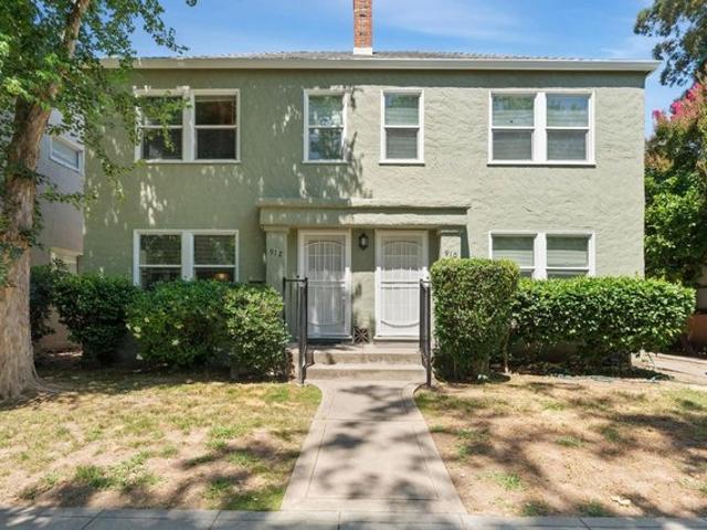 910 35th St, Sacramento, CA 95816