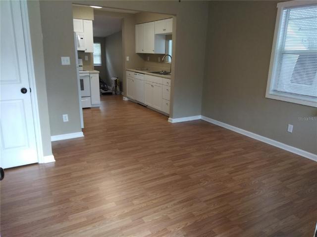 910 9th Ave SW, Largo, FL 33770 | MLS #TB8501