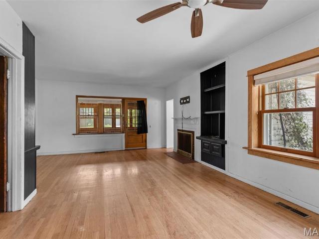 910 Country Club Dr, Pasadena Park, MO 63121 | MLS #26010 | Compass